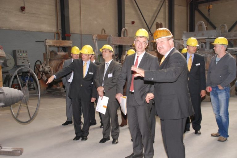 The Role Of A Nominee Of A Company For A QBCC Licence | Stone Group Lawyers